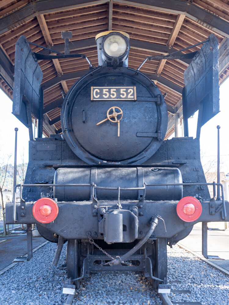 吉松駅前・鉄道資料館＆蒸気機関車 - 飛行機搭乗奇行