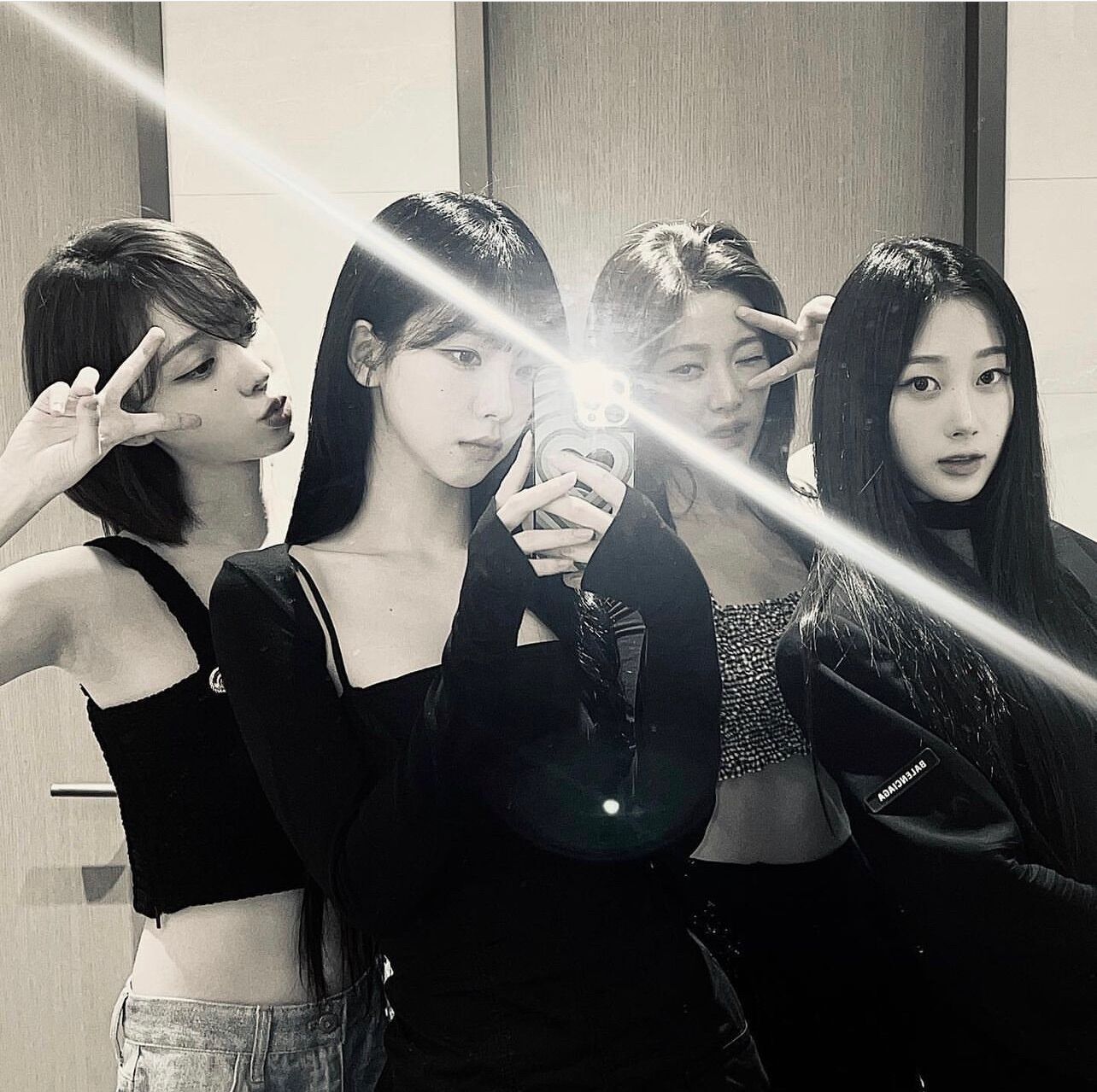 aespa、インスタ個人アカウントを電撃開設…メンバー全員フォロワーあっという間に100万人超え！ - 韓information.