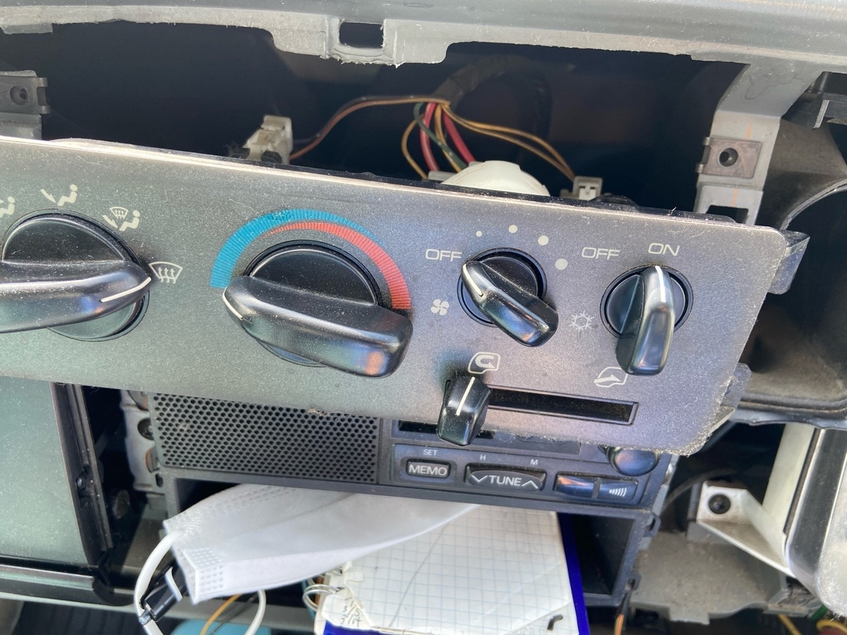 キャンターFE52CB、長く使ってくると高確率でエアコンスイッチがもげる - MHOエンジニアリング