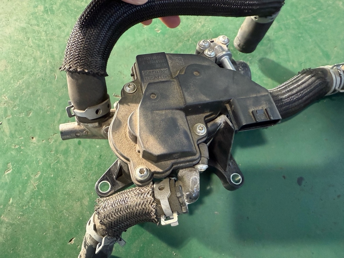 フォレスター、P26A3サーモコントロールバルブの交換 - MHOエンジニアリング