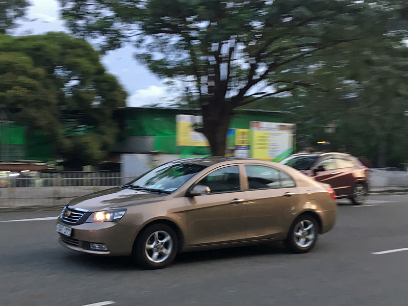 スリランカ自動車図鑑2 (日本で見れないクルマ編) - daily diary