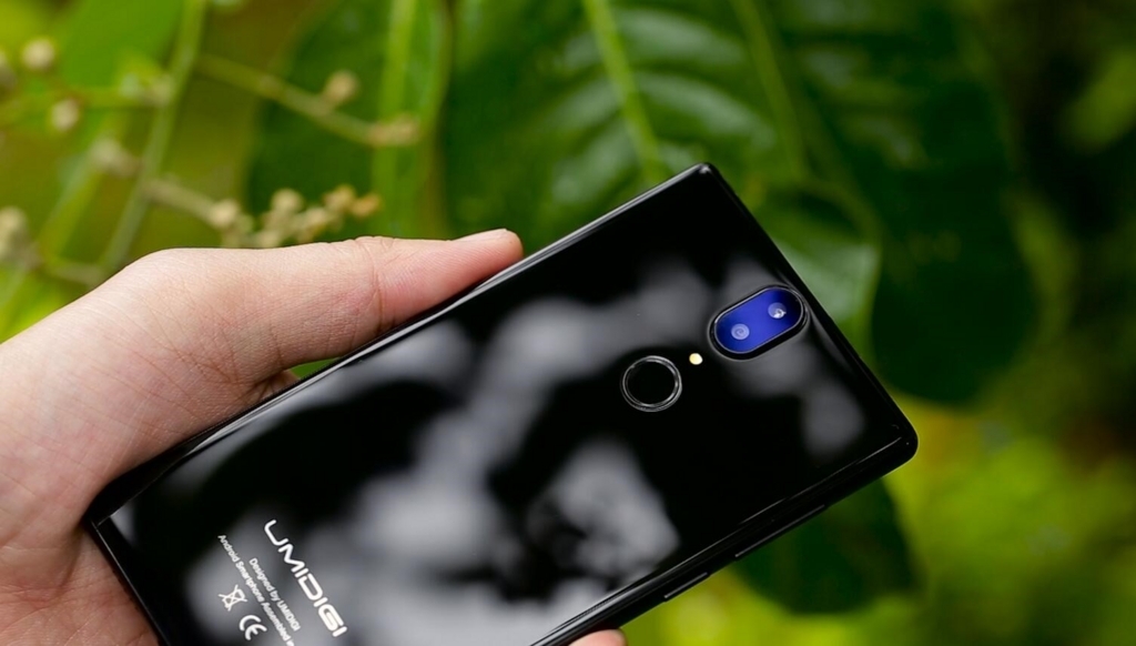 UMIDIGI Crystalの新たな画像が公開！ - ITTETO