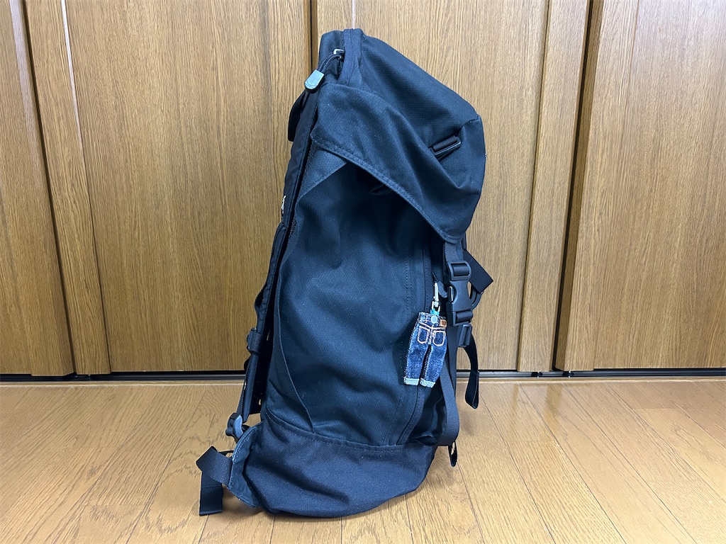 【macpac】ゲッコを3年愛用したら超シンプル大容量で最高だった話【長期リュックレビュー】 - リュックマン