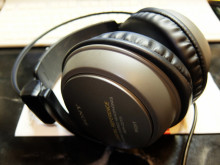 MDR-CD770のパッド交換 - Thunderbirdの日記