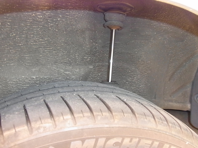 バンプラバー リア 左右共通 片側 BMW E36 E46 【97%OFF!】