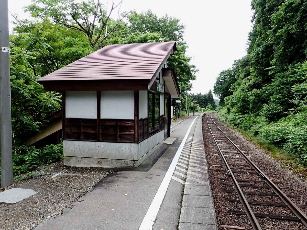 只見線:塔寺駅 (とうでら) - tkmov(バイクとローカル線と)