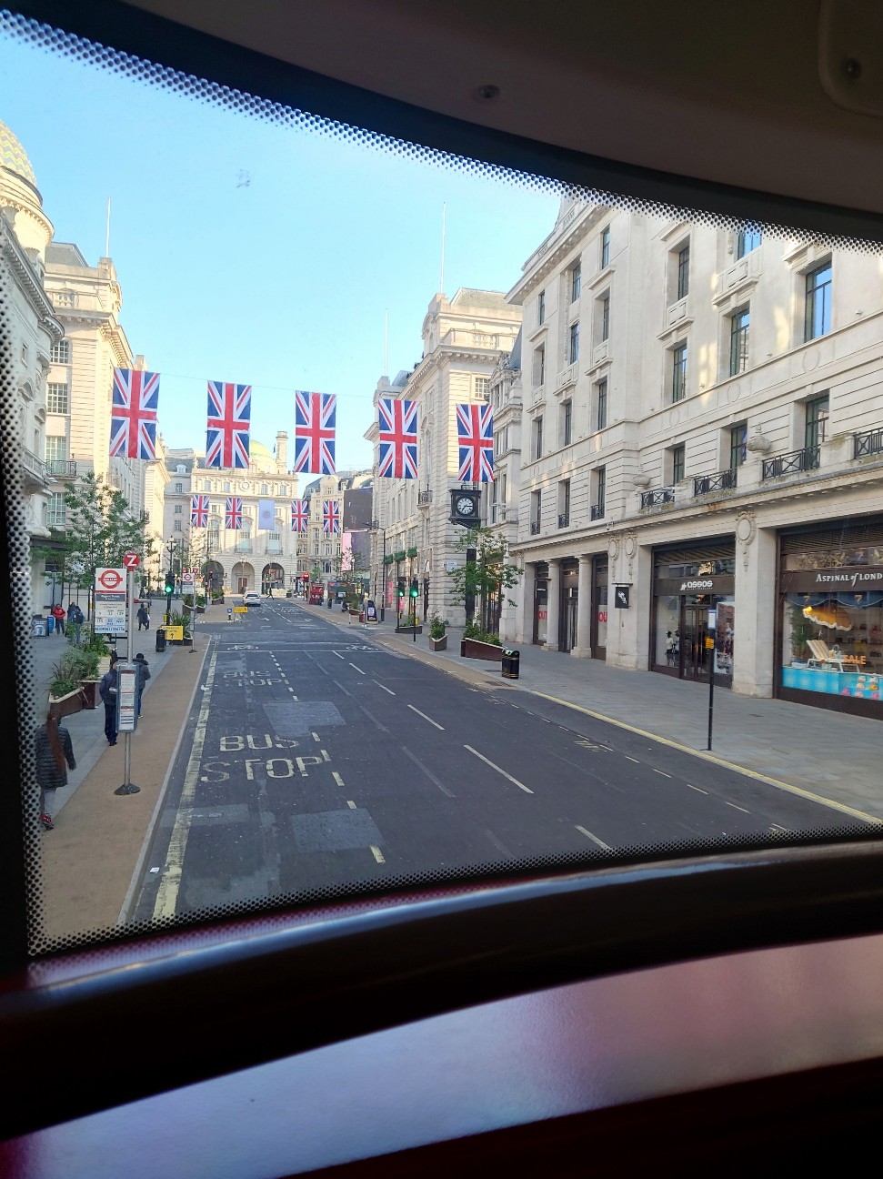 月初はやっぱり、毎月第一日曜開催のフリーマーケット『Chiswick Car Boot Sale』っしょ - ロンドンのテムズでズンドコ ...