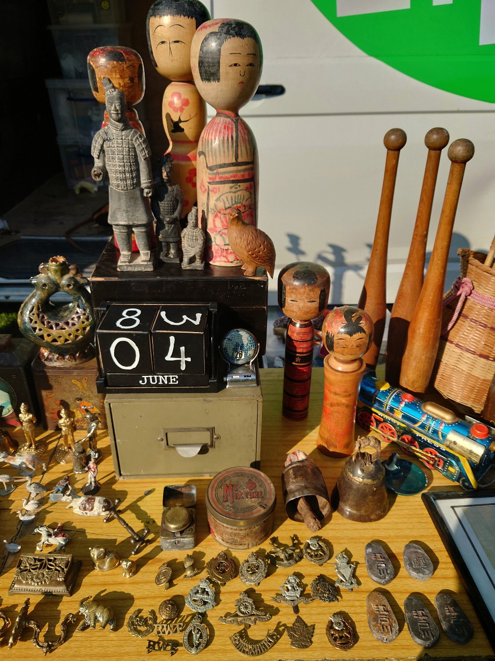 月初はやっぱり、毎月第一日曜開催のフリーマーケット『Chiswick Car Boot Sale』っしょ - ロンドンのテムズでズンドコ ...