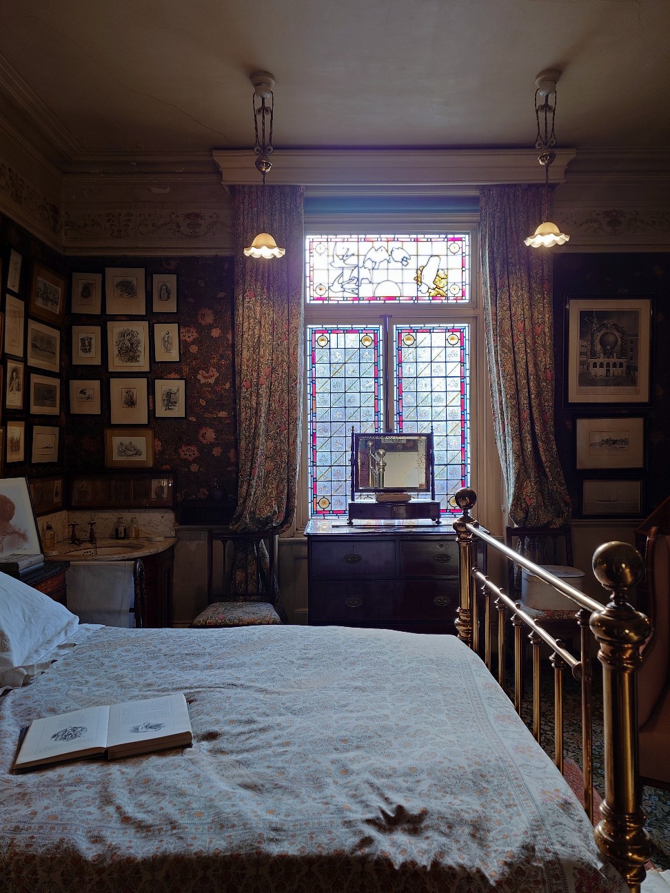 ケンジントンにある邸宅『サンボーン・ハウス(Sambourne House)』と『レイトン・ハウス(Leighton House ...