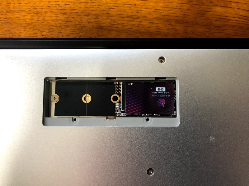 【モバイルPC】ドン・キホーテの3万円PC、MUGAストイックPC4にSSDを取り付けてみました。 - 底なし沼とカメラとわたし。