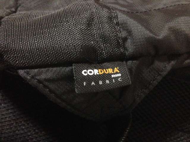 ミニマリストの持ち物公開。【鞄編】 ユニクロのバックパック - ハンバート友幸の庭