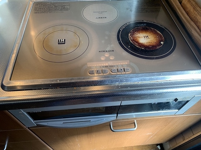 IHクッキングヒーターの修理 ー良い子はマネしないでね：バラシ編ー - TomのブログⅡ