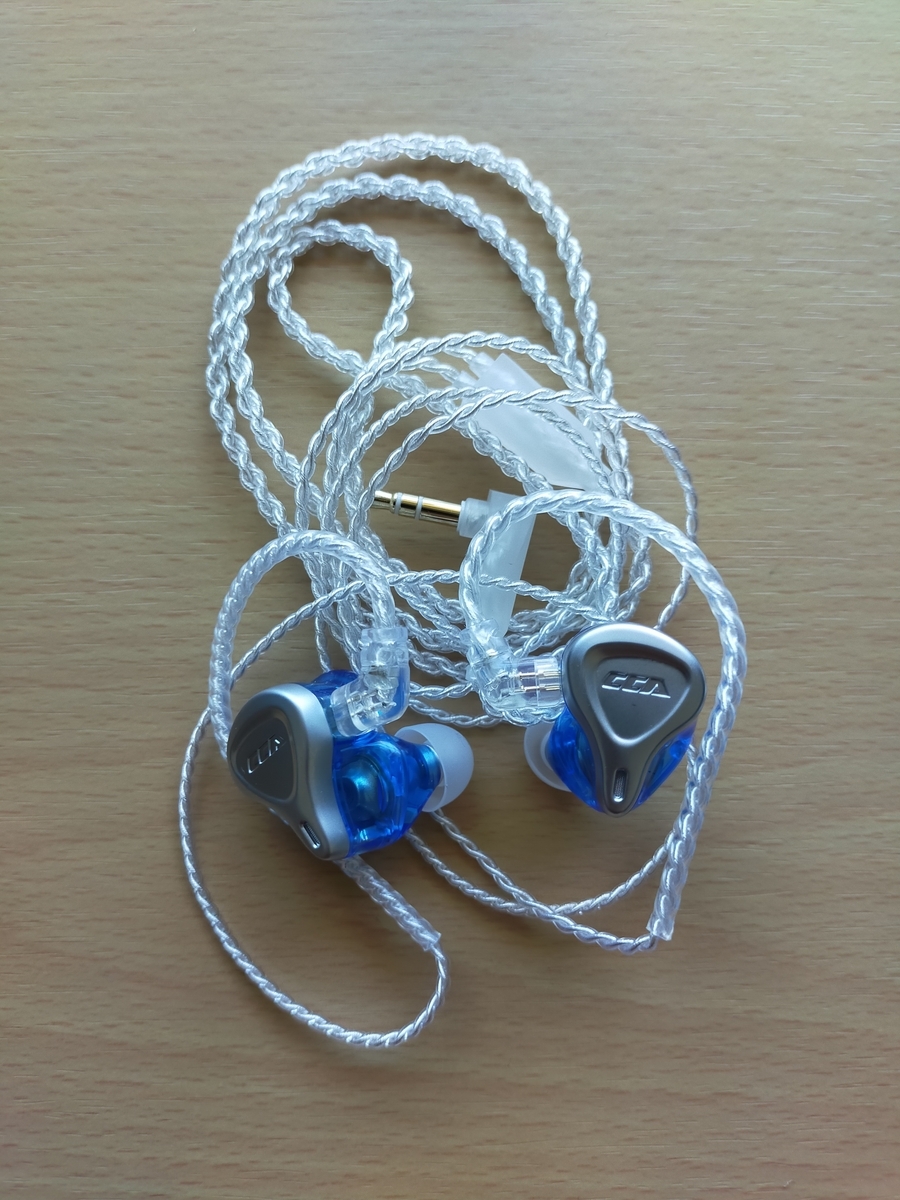 CCA「CSN」低音が深く沈み込む低価格イヤホン!! - 私はイヤホンハンター