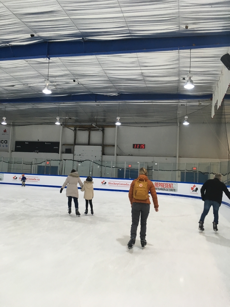 Victoria ; Community Center / Recriation Center Ice Rink "JUAN DE FUCA ...