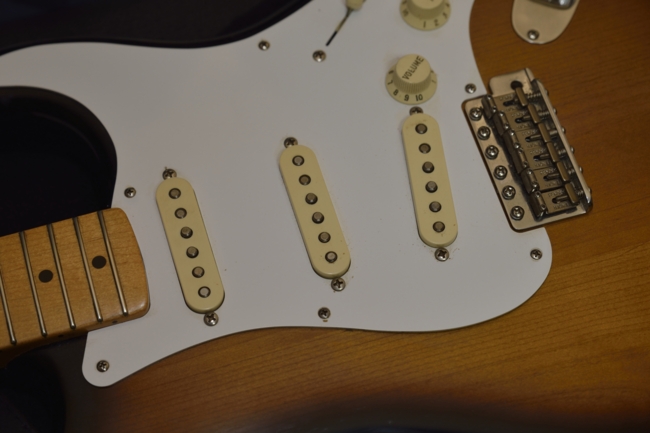 数々のアーティストが使用するというギタークリーニングクロス「JJ's Gorgomyte Gorgomyte Polishing Cloth ...