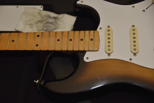 数々のアーティストが使用するというギタークリーニングクロス「JJ's Gorgomyte Gorgomyte Polishing Cloth ...