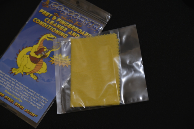 数々のアーティストが使用するというギタークリーニングクロス「JJ's Gorgomyte Gorgomyte Polishing Cloth ...