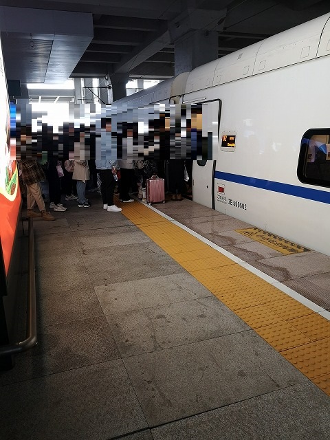 中国河南省開封市から山西省大同市への行き方☆長距離列車T327ではゴミとともに移動し、新幹線D2782の車内ではシャボン玉が舞う≪2023清明 ...