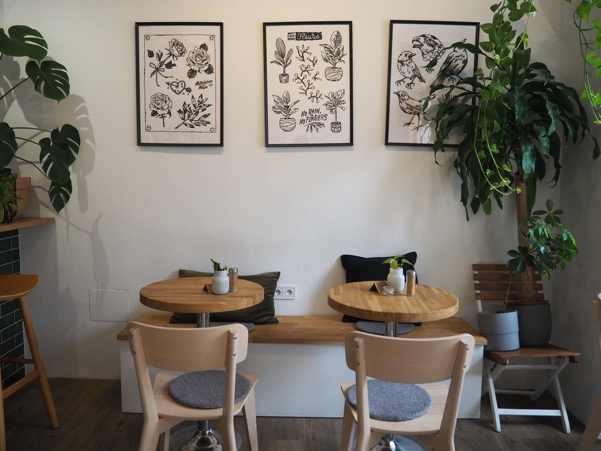 【Matsu premium tea & coffee】ブラチスラバで日本の抹茶を味わえるカフェ - トラリブ Travel Blog