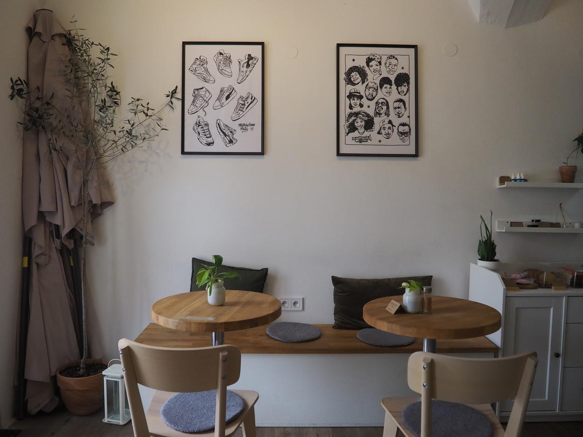 【Matsu premium tea & coffee】ブラチスラバで日本の抹茶を味わえるカフェ - トラリブ Travel Blog