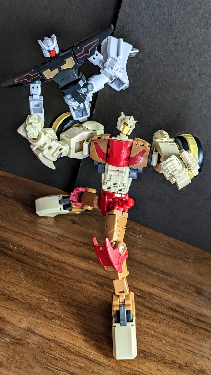 MasterMind Creation REFORMATTED R-45 Mnemo & Motif (2021) - 変圧器たち