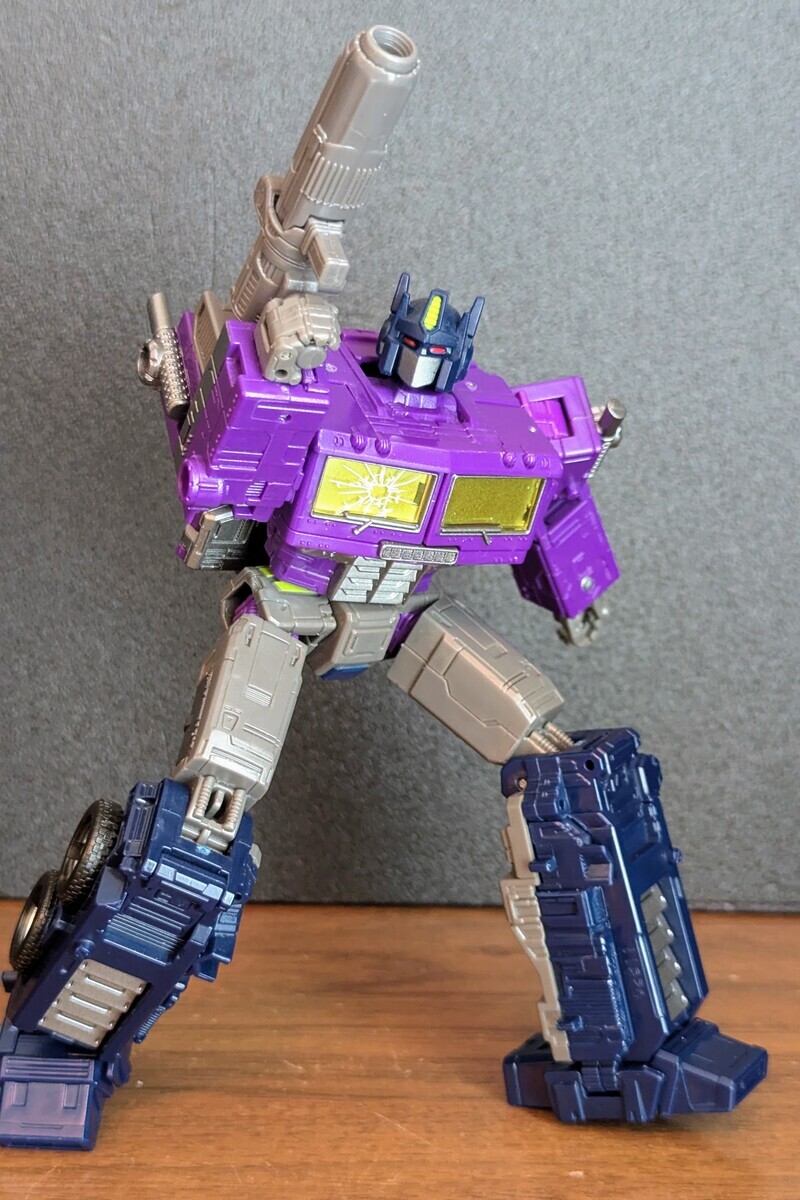 Transformers Generations Selects WFC-GS17 Shattered Glass Optimus Prime (2020) - 変圧器たち