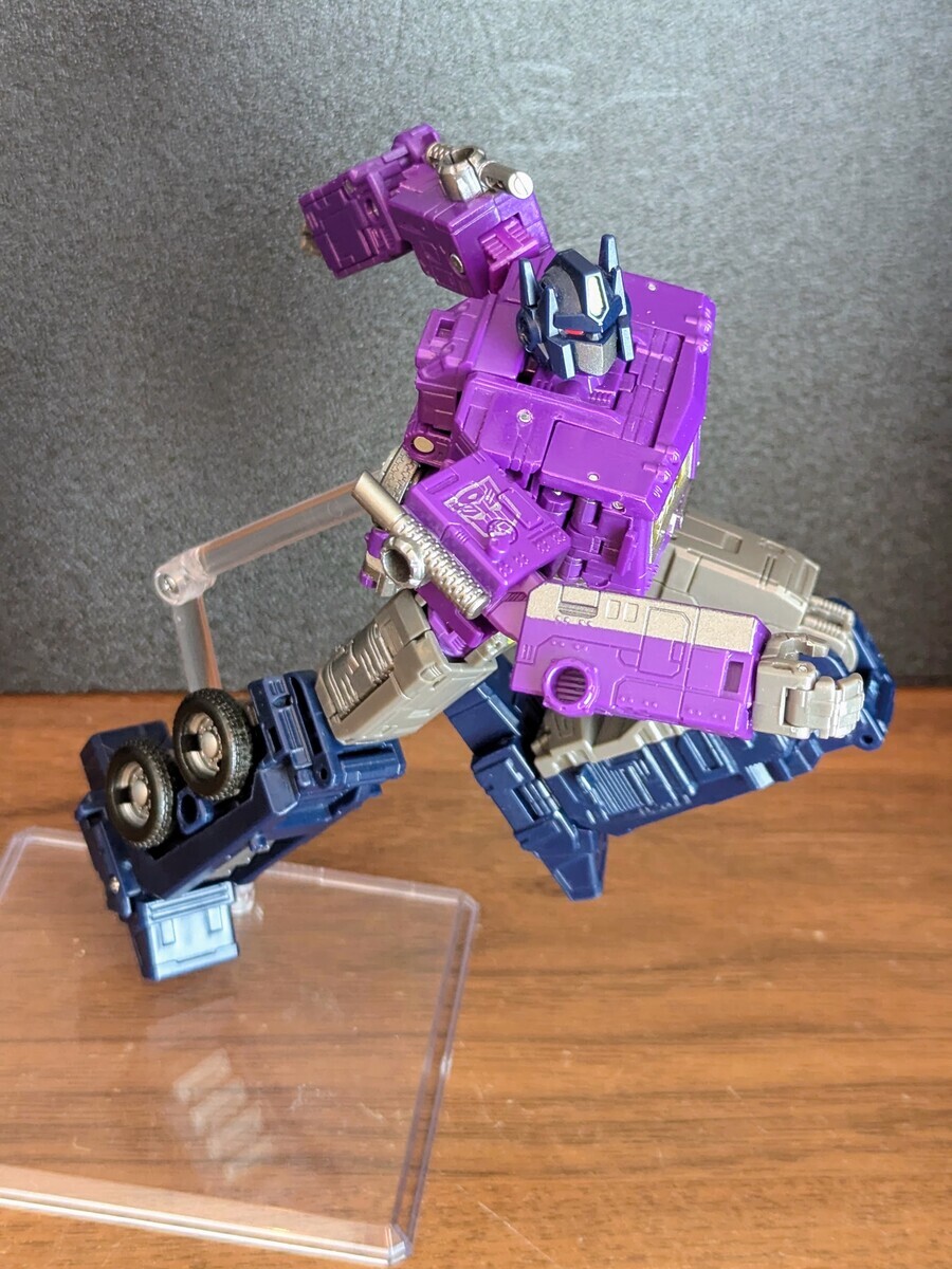 Transformers Generations Selects WFC-GS17 Shattered Glass Optimus Prime (2020) - 変圧器たち