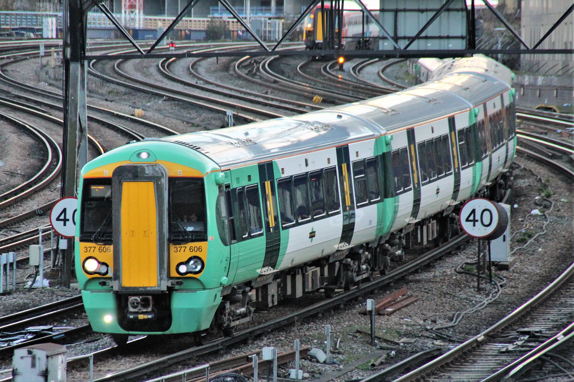 ロンドンの鉄道を撮影する 西欧周遊巡検 10-03 - twinrail.log