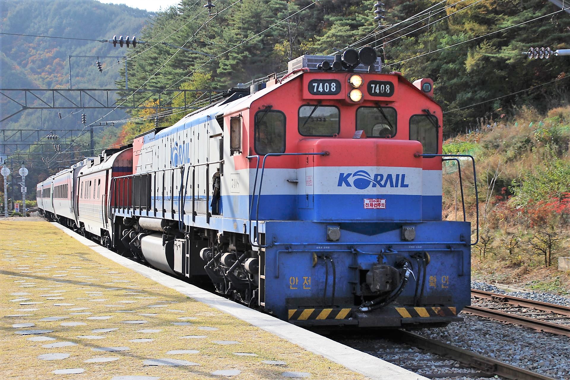 嶺東線のV-trainを撮影する 韓国江原巡検 13-01 - twinrail.log