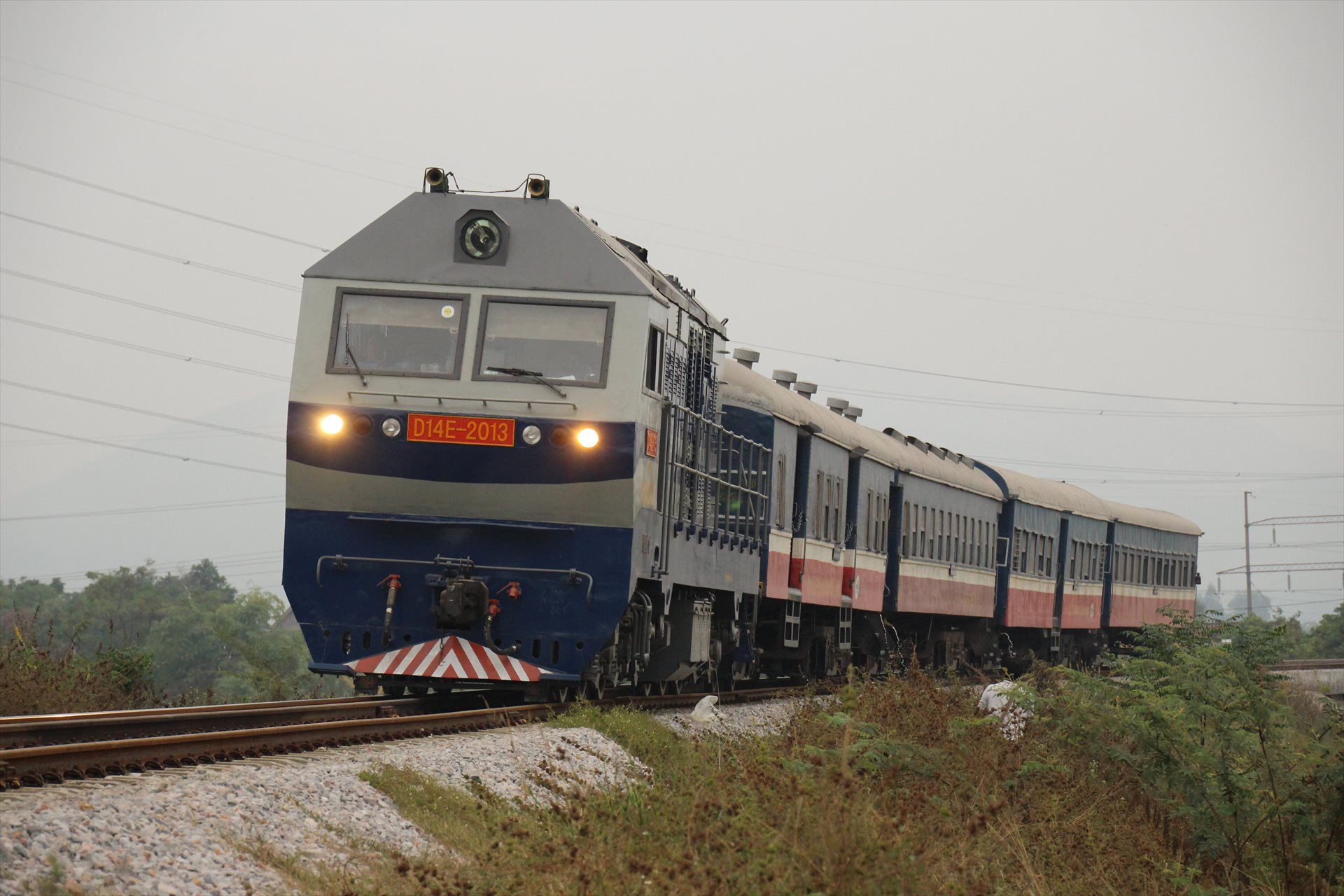 ベトナム･ハロン線に残る南満洲鉄道の客車に乗る ベトナム香港巡検 18-04 - twinrail.log