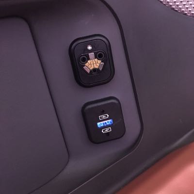 SQでシンガポールから香港（SQ856）｜ ガラガラだったフライト - Time is a Traveller