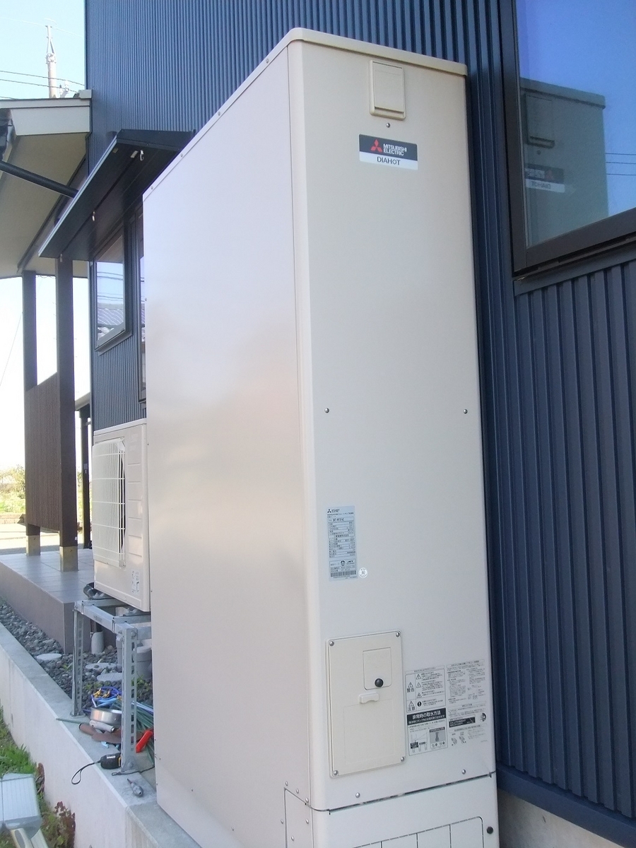 エコキュートの断熱補強（準備） - uma-chuのブログ