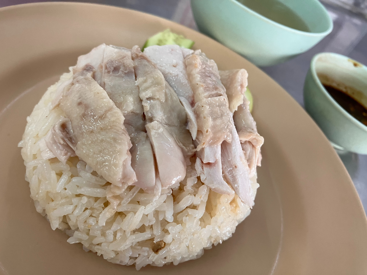 【タイ旅行記4日目】最強パワースポットでのお礼参り＆コスパ最強絶品カオマンガイ！ - アンクル・クラップの旅と音楽愛