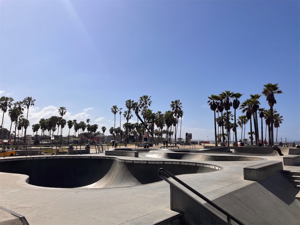 ロサンゼルスはやっぱりステキ！ベニスビーチ/サンタモニカ〜グリフィス天文台〜グランドセントラルマーケット【アメリカ旅行記1日目】 - 旅と音楽 ...