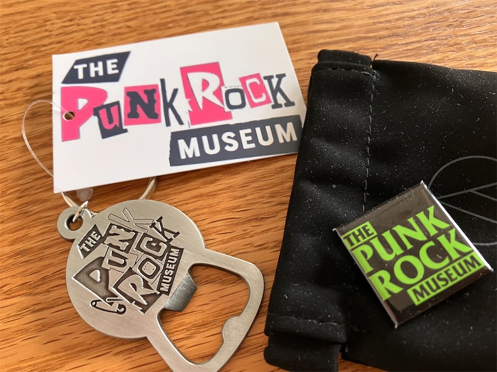 ラスベガスへの砂漠ドライブとパンクロックミュージアム【アメリカ旅行記5日目】 - 旅と音楽｜風流三昧