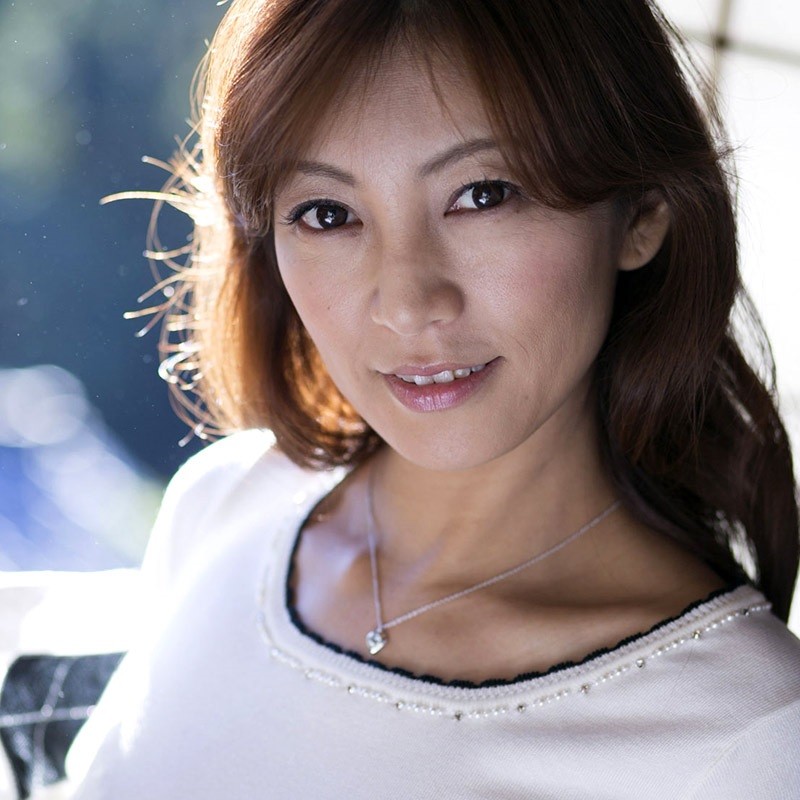 個別「瞳リョウさん ryo-hitomi (4) 800-800」の写真、画像 - 2014 いいたいほう - urbietorbi's fotolife