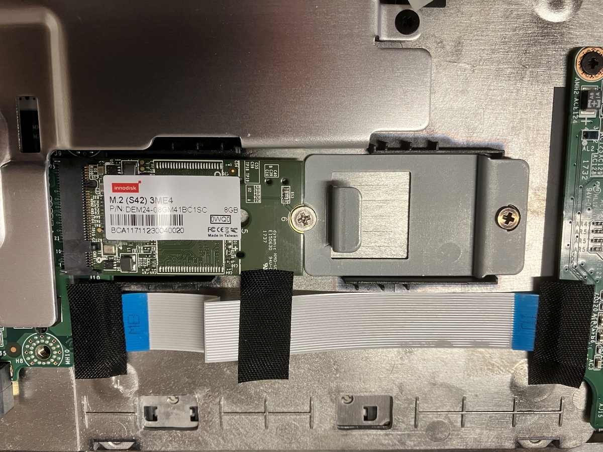 2～3000円で軽量薄型ノートPCの夢！？モバイルシンクライアント Atrust mt178を入手 - 後ろ向き太郎の後ろ向き日記