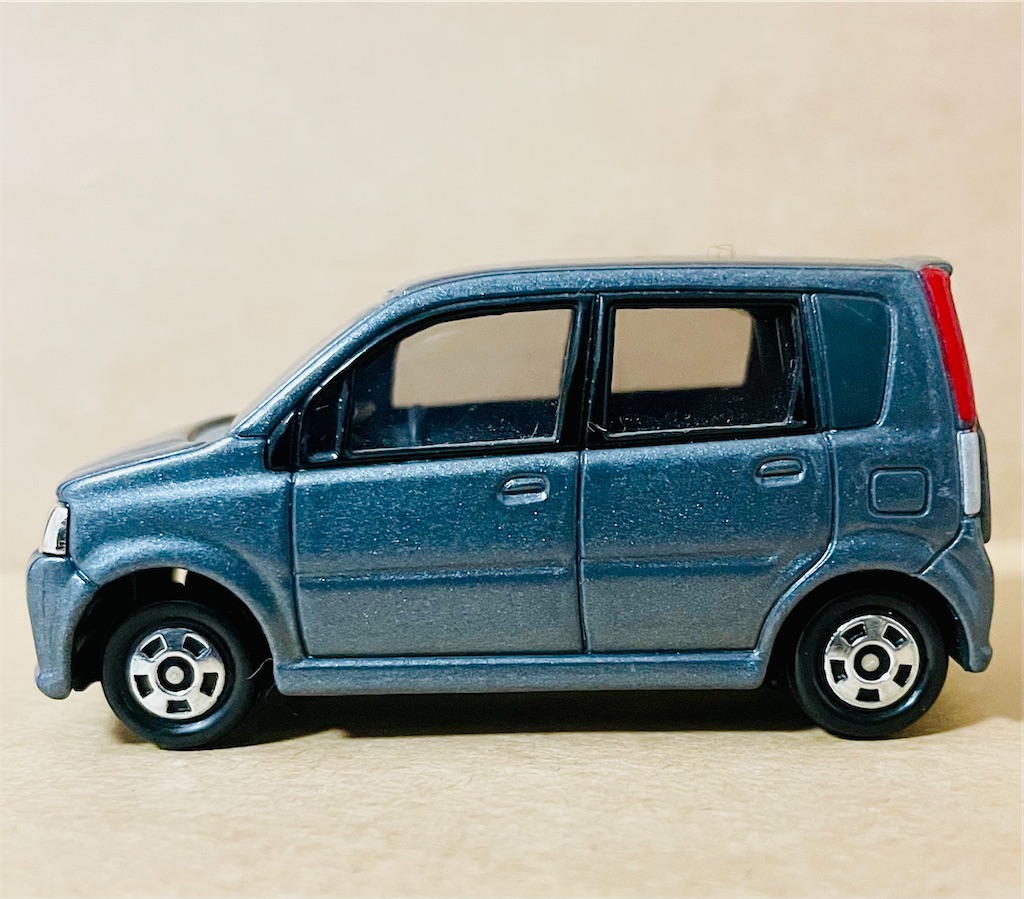 TOMICA DAIHATSU MOVE CUSTOM （初回特別カラー） - usunonooのブログ@トミカ倉庫