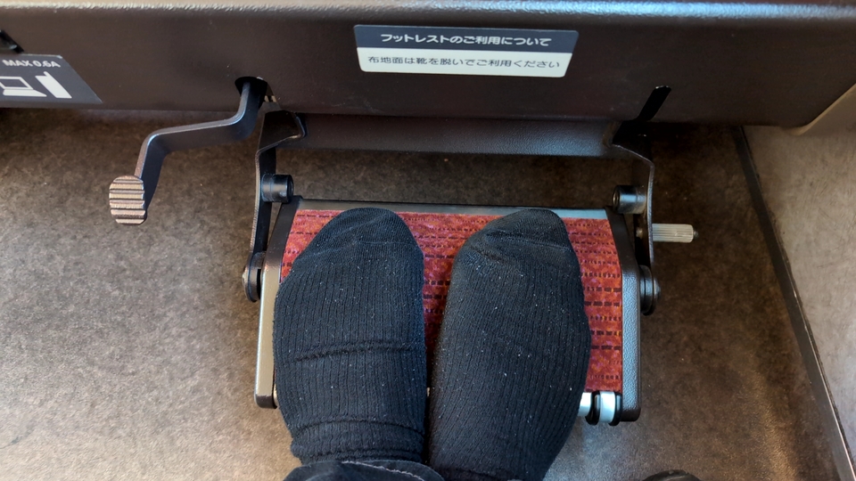 ＜2024年最新＞近鉄南大阪線・吉野線汎用特急の最新型車両、「16600系」を徹底解説！座席・コンセント・トイレなどを紹介！ - uwemaの日記