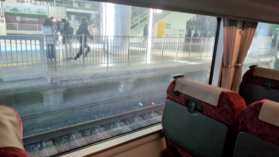 ＜2024年最新＞大阪と山陰を結ぶJR西日本の特急「はまかぜ」を徹底解説！座席の機能や車両設備なども紹介！ - uwemaの日記