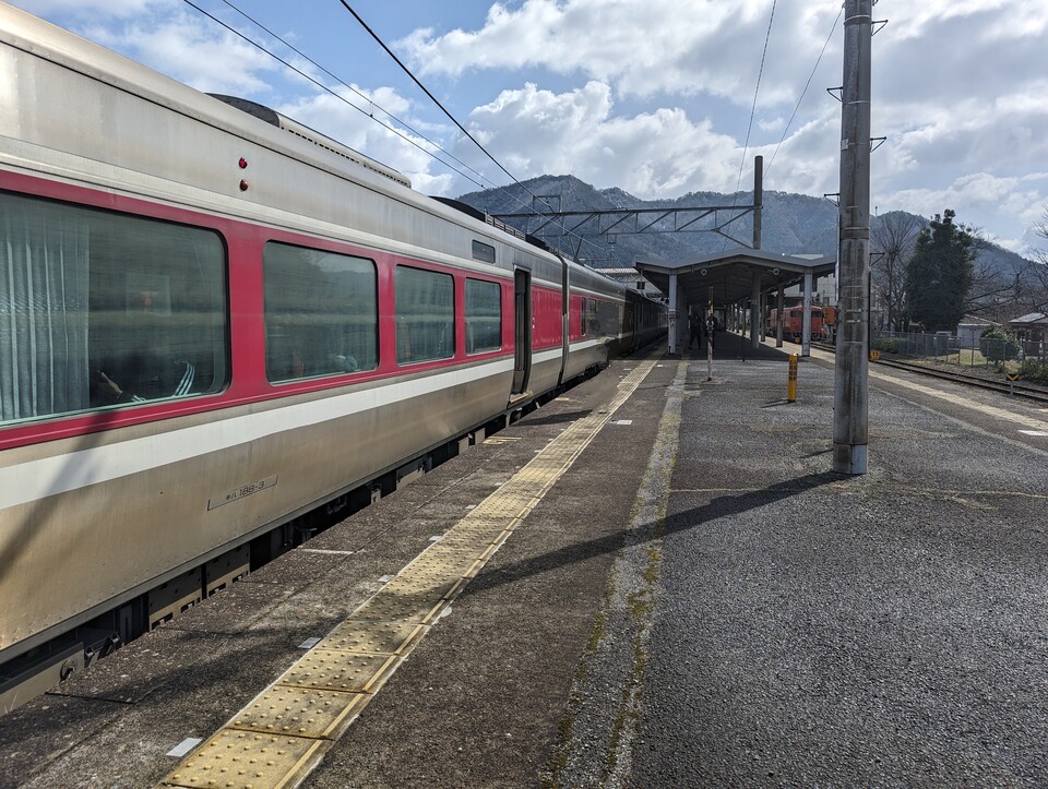 ＜2024年最新＞大阪と山陰を結ぶJR西日本の特急「はまかぜ」を徹底解説！座席の機能や車両設備なども紹介！ - uwemaの日記