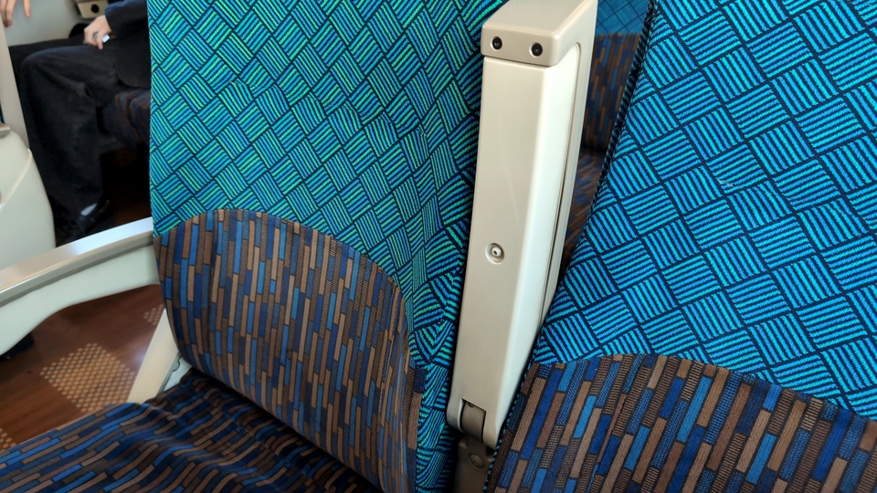 ＜2024年最新＞特急「南風・しまんと」を徹底解説！最新車両2700系の車内も写真で紹介！ - uwemaの日記