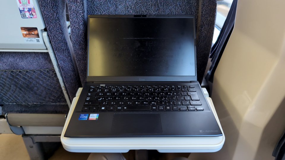 ＜2024年最新＞瀬戸内を走る特急しおかぜ・いしづち（8000系）の自由席車内を徹底解説！ - uwemaの日記