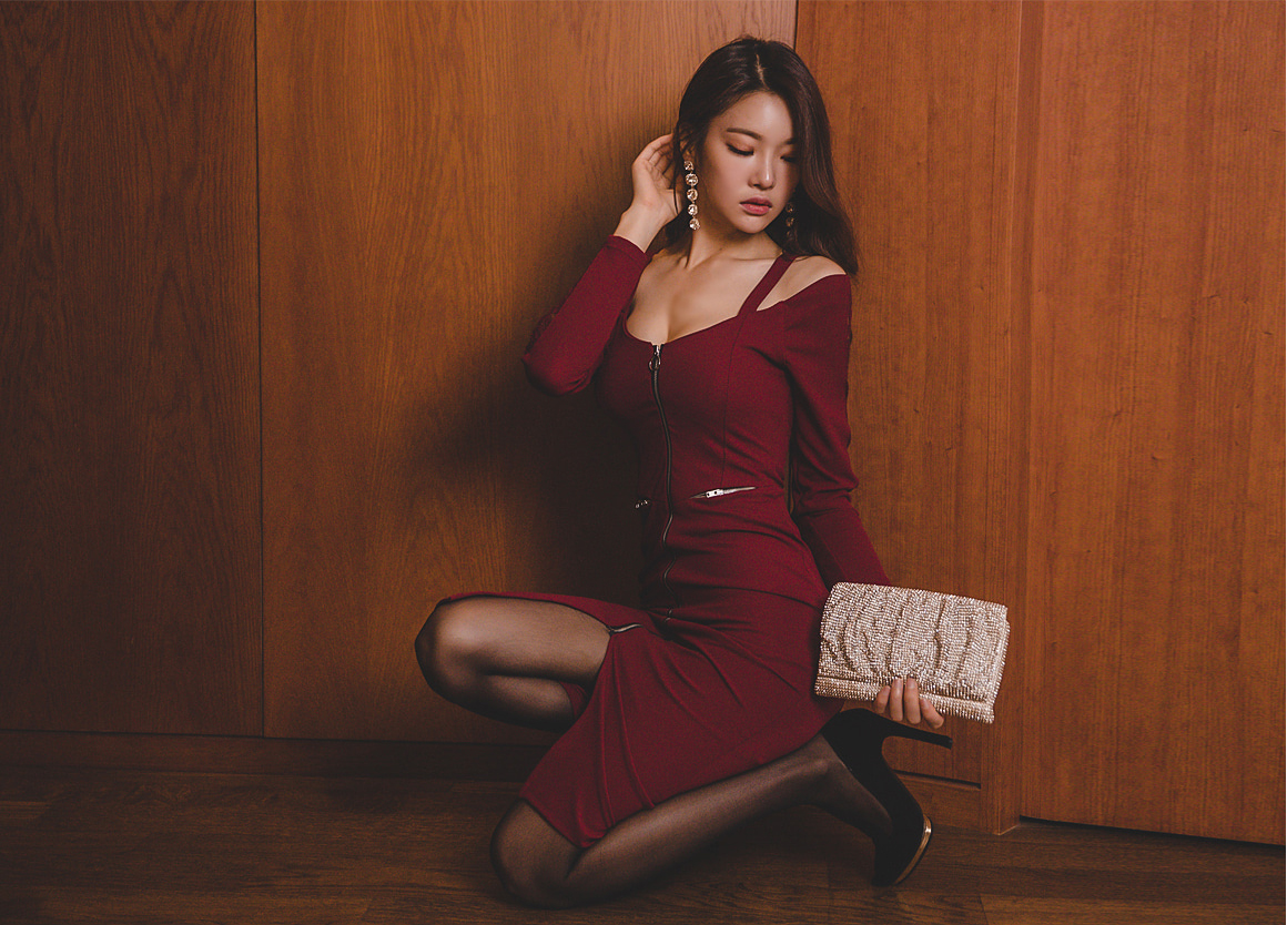 104 #女子力アップ #女神力UP #美脚力アップ #ワインレッドジップフロントラッチスパゲッティストラップロングスリーブミディドレス #エレガントドレス #セクシードレス - Venus9 ...