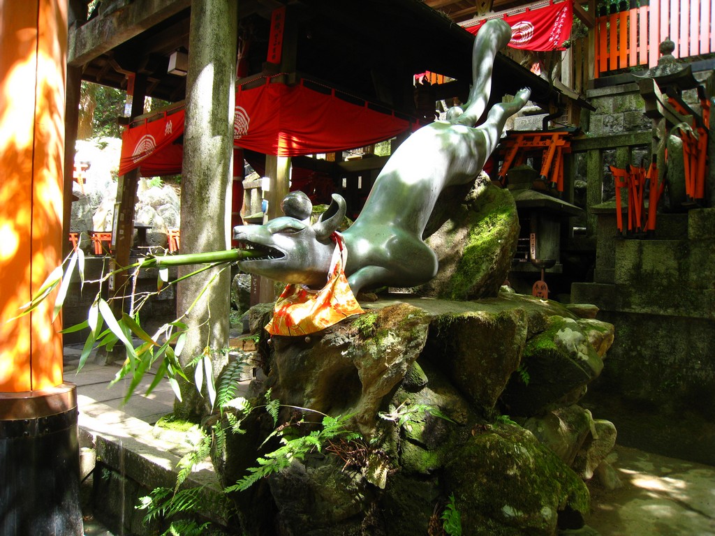 眷属、神使について - 京阪沿線、ご朱印と幸せ求めて神社仏閣めぐり