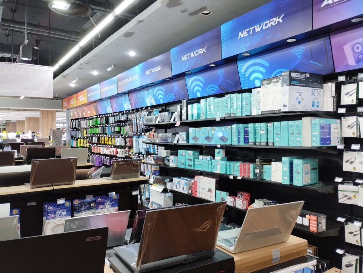 タイのパソコン専門店 - W＆W Computer Advice Shop - （バンコク・タイ） - SabaayDii LAO From ...