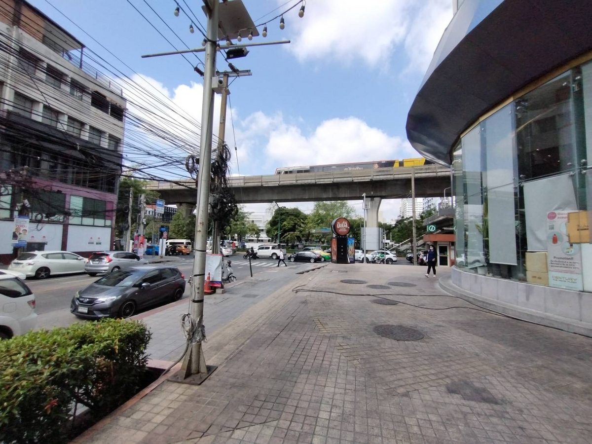 ビエンチャンの路地紹介（第18回） - ランナム通り（Soi Rangnam） - （バンコク・タイ） - SabaayDii LAO ...