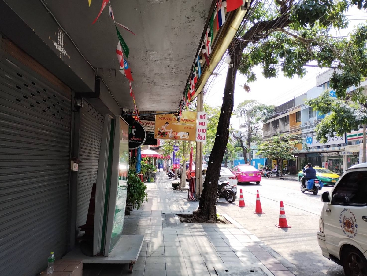 ビエンチャンの路地紹介（第18回） - ランナム通り（Soi Rangnam） - （バンコク・タイ） - SabaayDii LAO ...