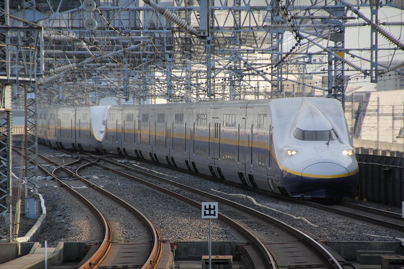 「East i-N〈E2系(N21)＋E926-13(East i)〉」通常検測など in大宮駅 - わらよのブログ