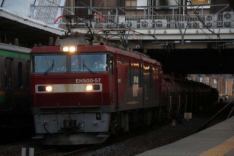 「East i-N〈E2系(N21)＋E926-13(East i)〉」通常検測・安中貨物・OM出場 in大宮駅 - わらよのブログ